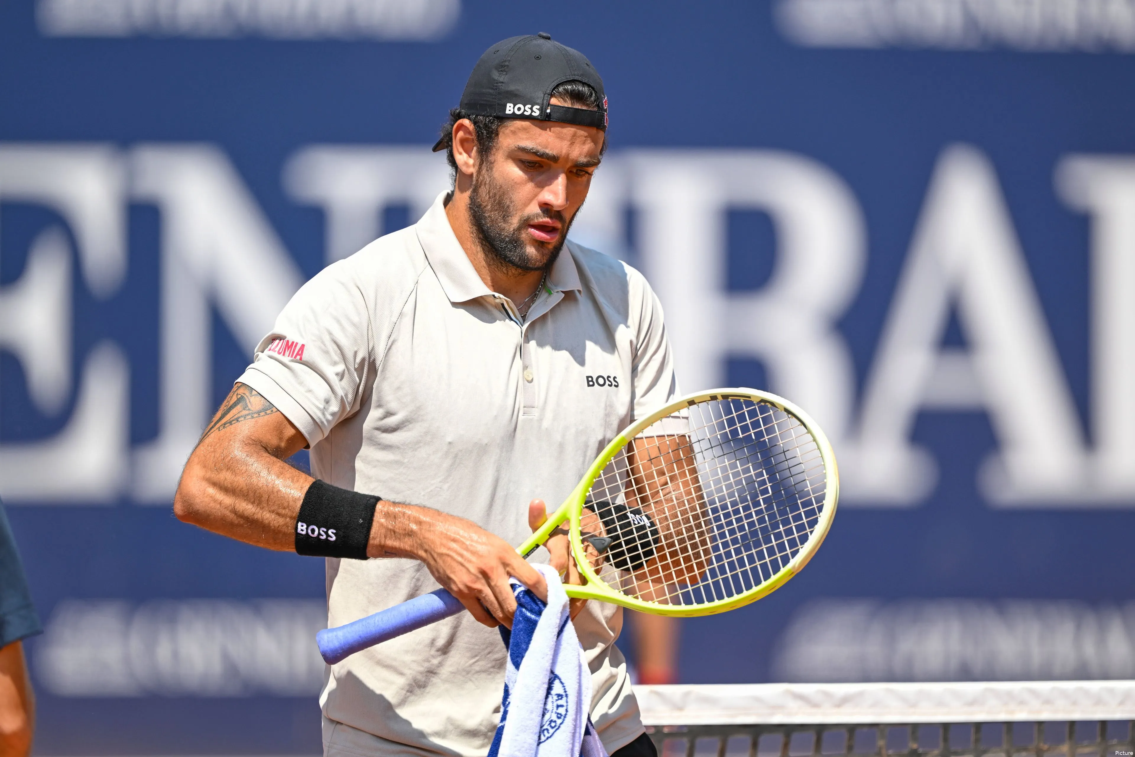 Matteo Berrettini retires injured in Madrid after tight set against Jack Draper